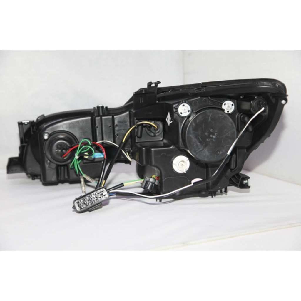 LEXUS GS300 HEADLIGHTS (3 Generation) – Motowey